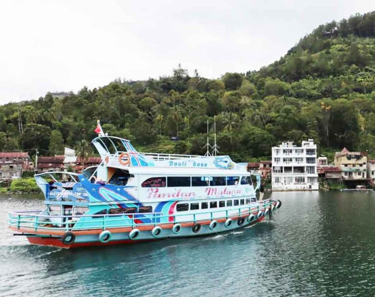 Kapal Motor Danau Toba | Layanan Regular dan Carter Untuk Tour